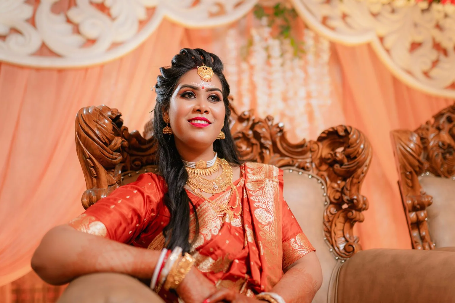 Top 5 Amazing Bengali Bridal Photoshoot Pose Ideas
